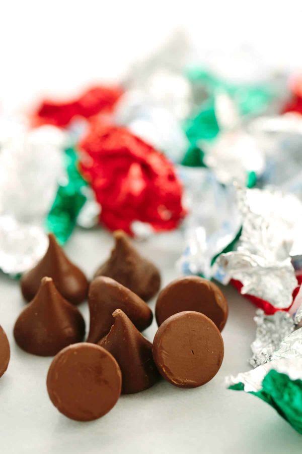 Peanut Butter Kiss Cookies Recipe - Jessica Gavin