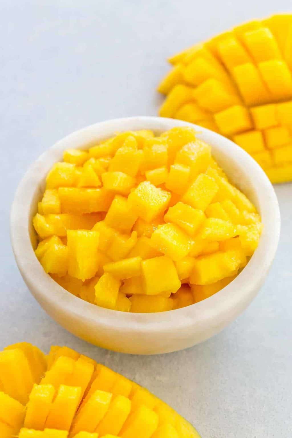 How to Cut a Mango - Jessica Gavin