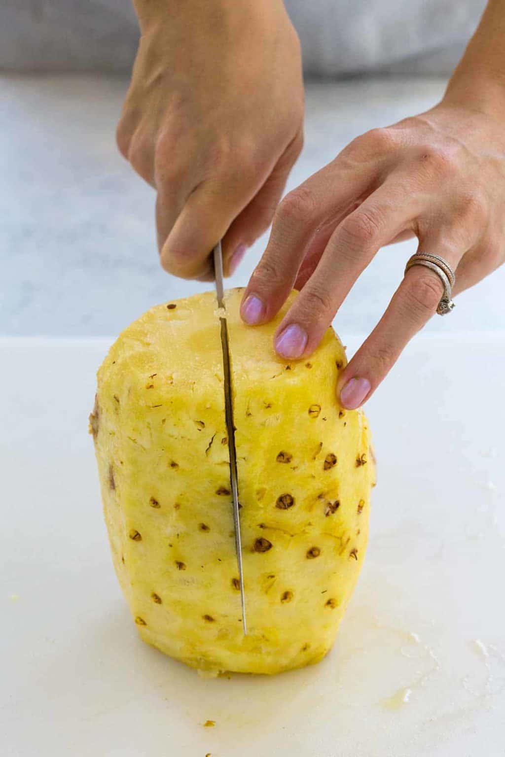 How To Cut A Pineapple Jessica Gavin How To Cut A Pineapple Jessica Gavin