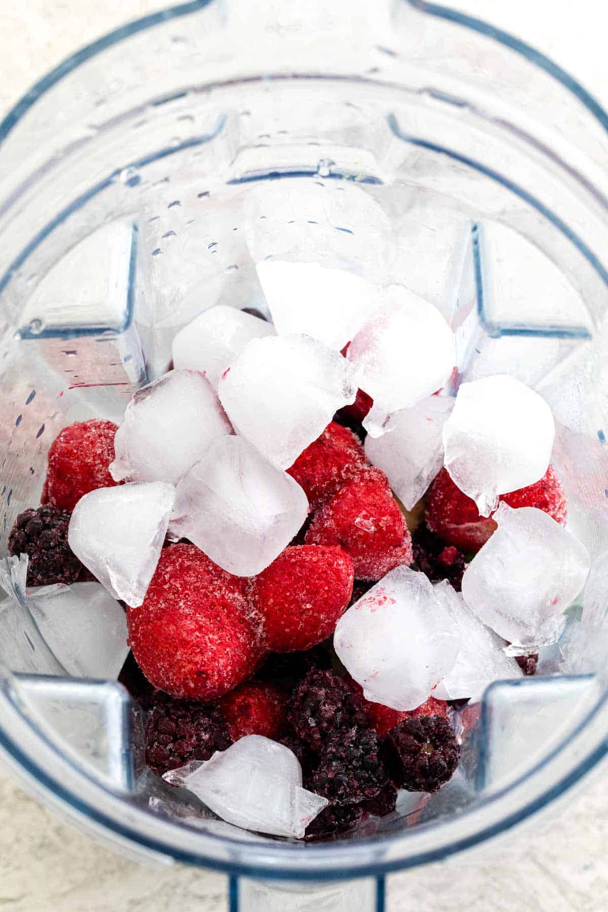 Mixed Berry Smoothie - Jessica Gavin