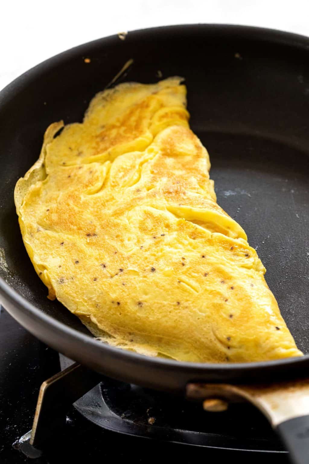 How to Make an Omelette (2-ways!) - Jessica Gavin