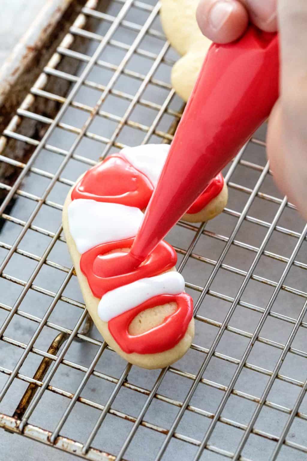 Royal Icing Recipe (2 Ways!) - Jessica Gavin