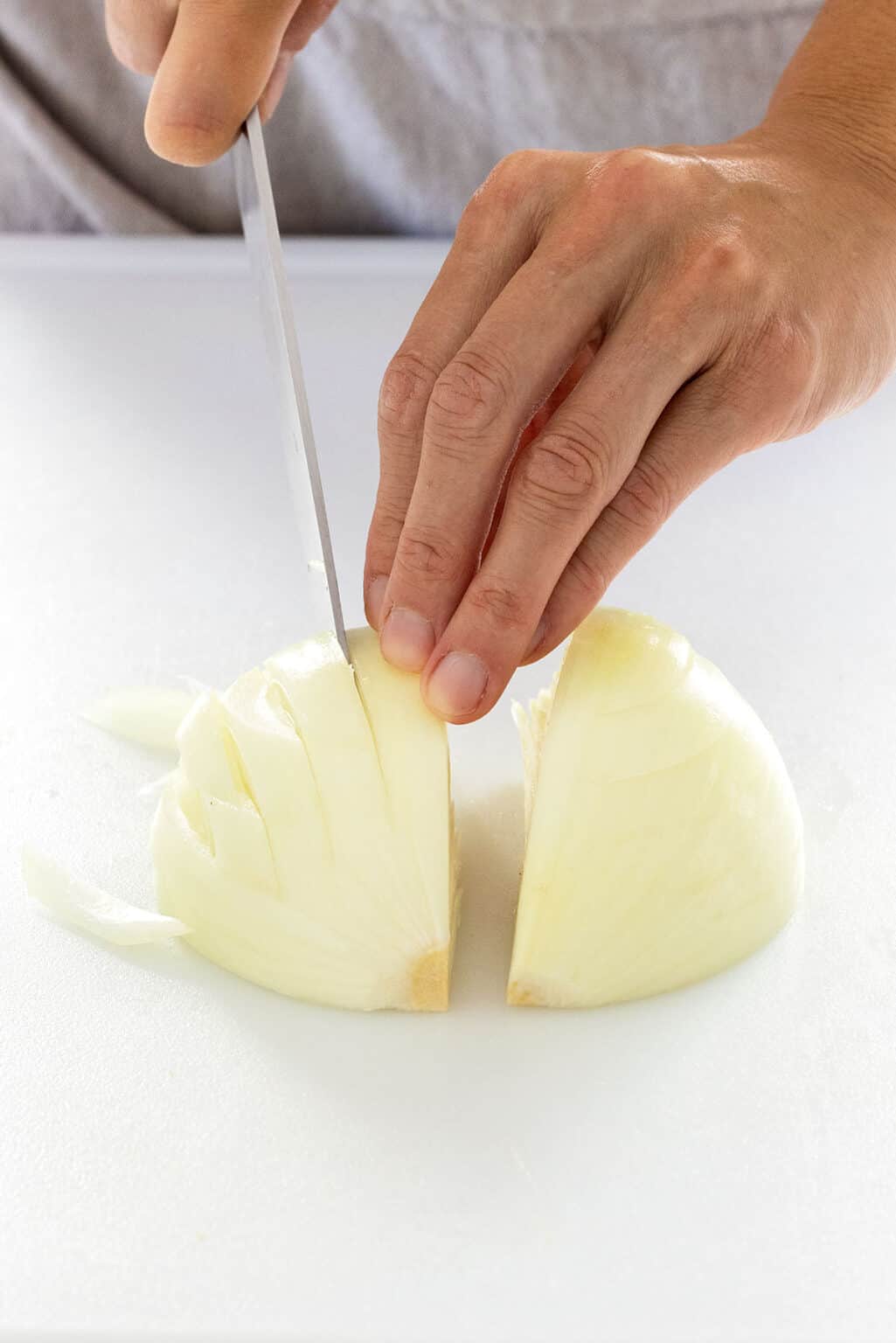 How to Cut an Onion - Jessica Gavin