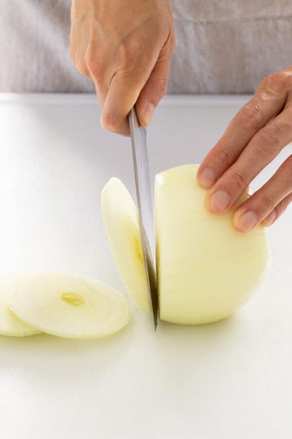 How to Cut an Onion - Jessica Gavin
