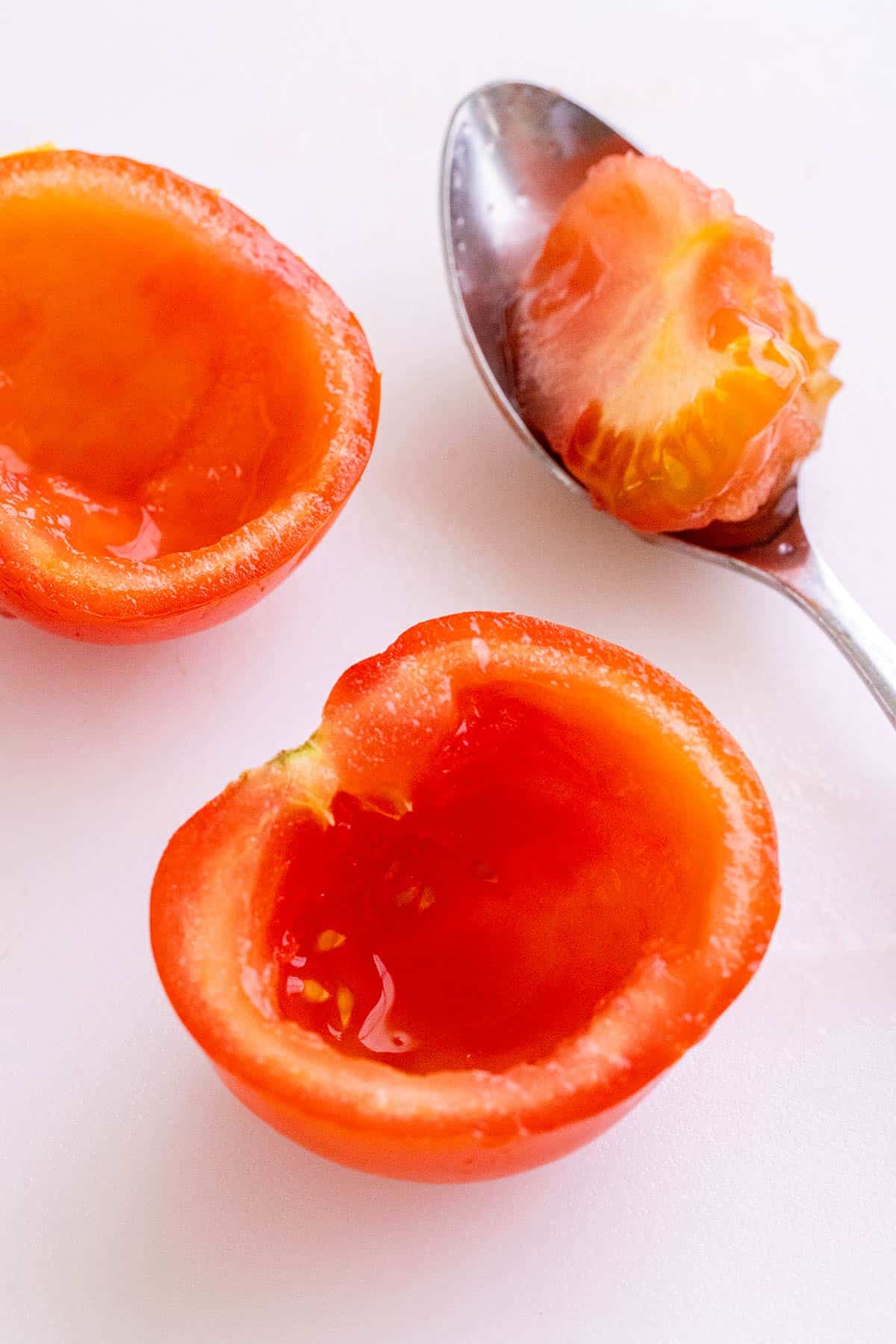 How to Cut a Tomato Like a Pro - Jessica Gavin