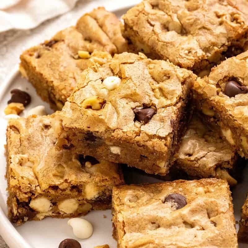 Easy Blondie Recipe - Jessica Gavin