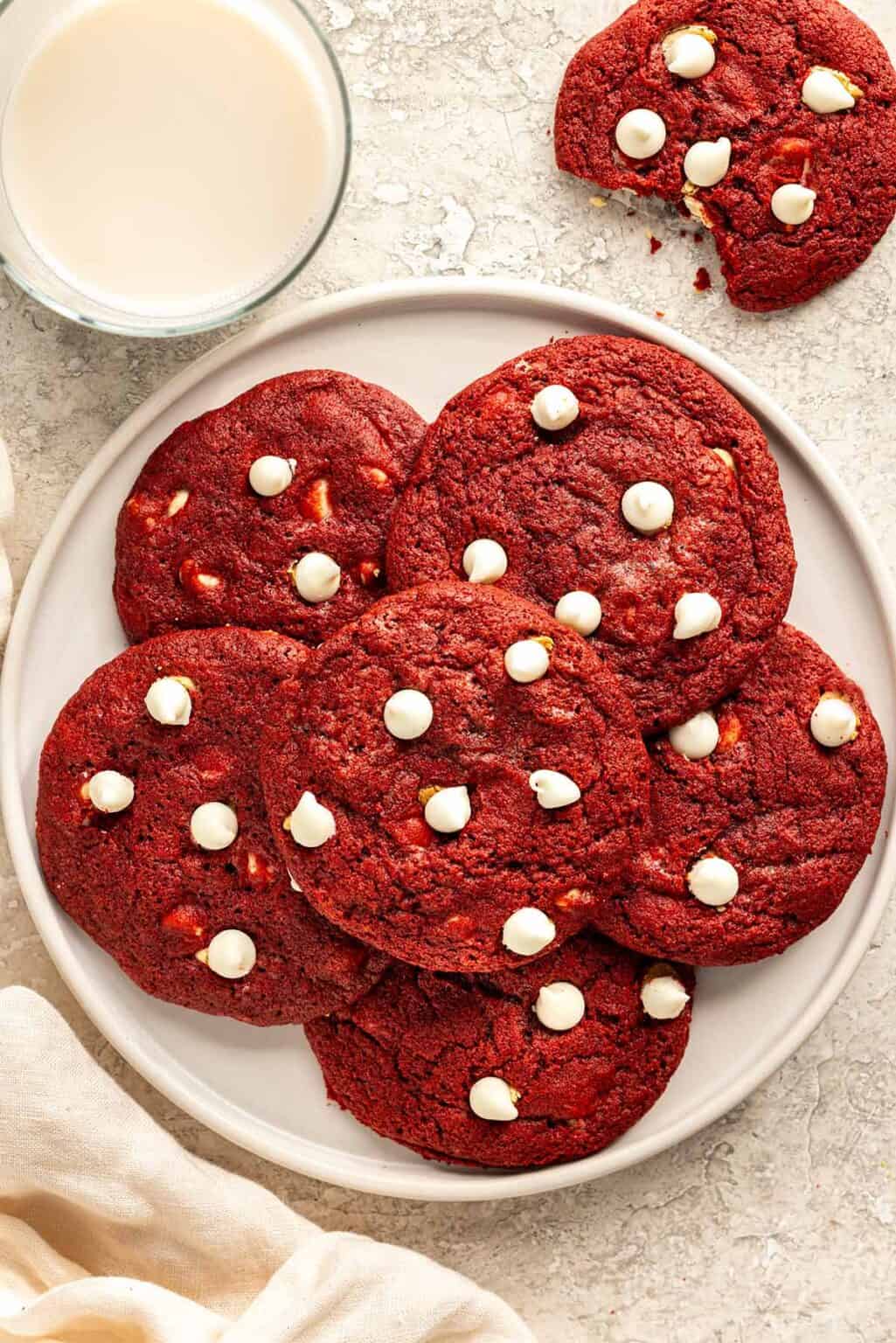 Red Velvet Cookies - Jessica Gavin