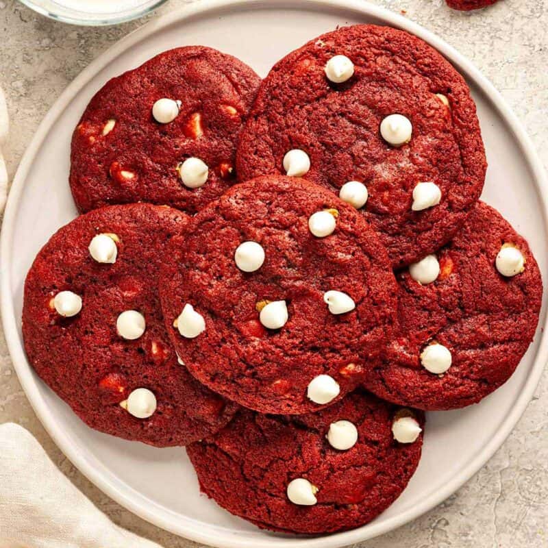 Red Velvet Cookies - Jessica Gavin